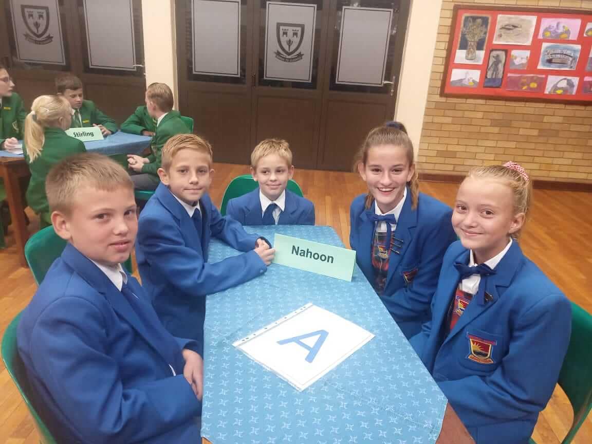Laerskool Nahoon leerders se algemene kennis word in kompetisie getoets ...