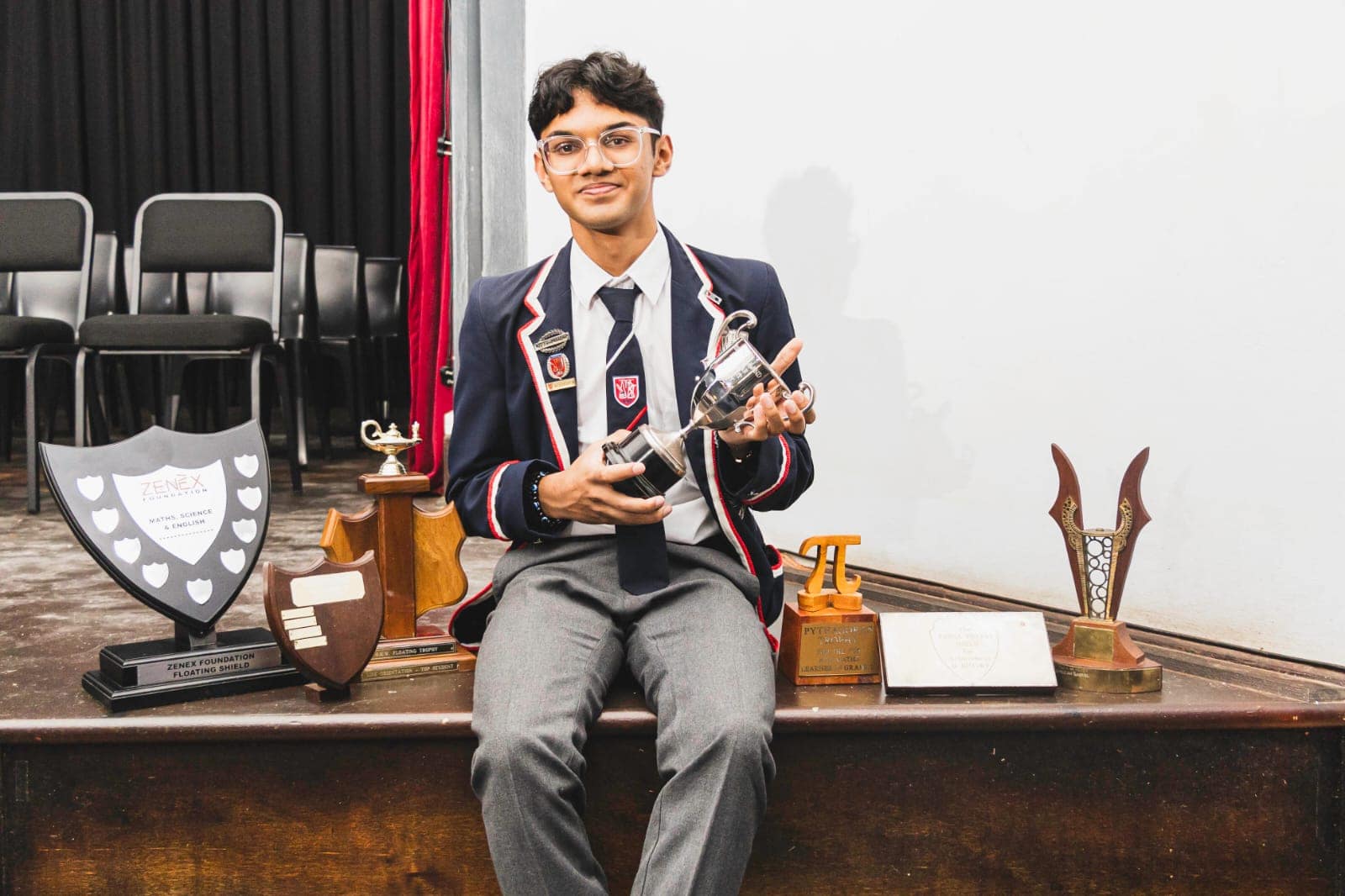 Amanzimtoti High School Seniors Shines at Prize Giving - AWSUM School News