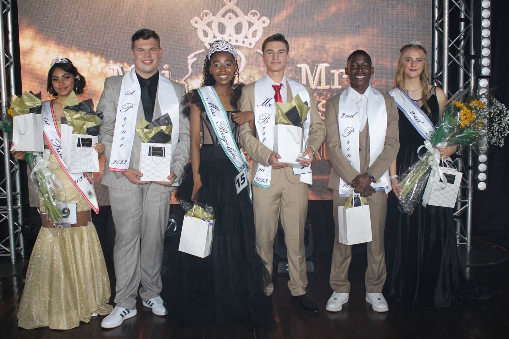 Mr & Miss Hoërskool Bergvlam - AWSUM School News