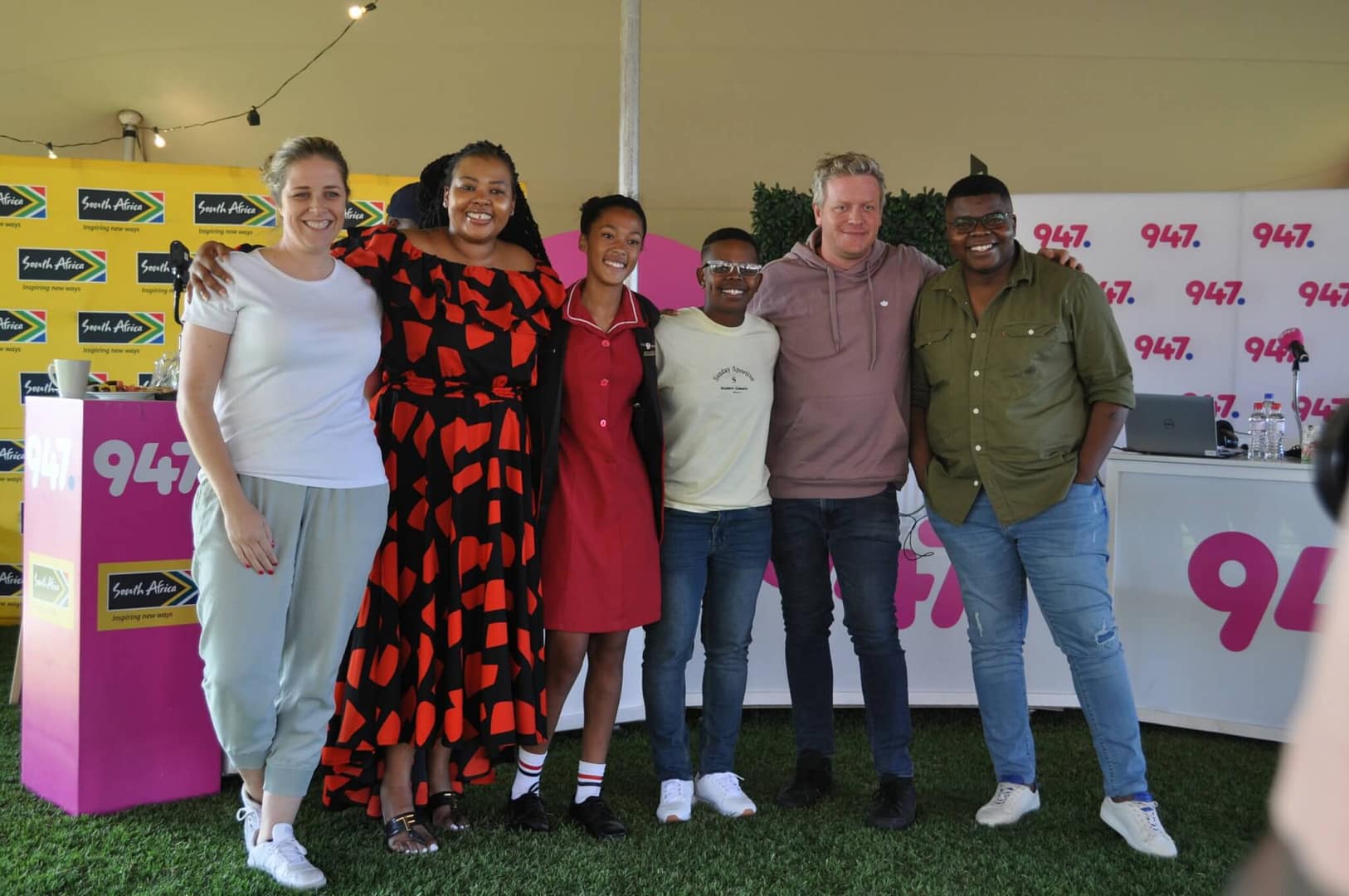 Edenglen High School show their gratitude - AWSUM School News