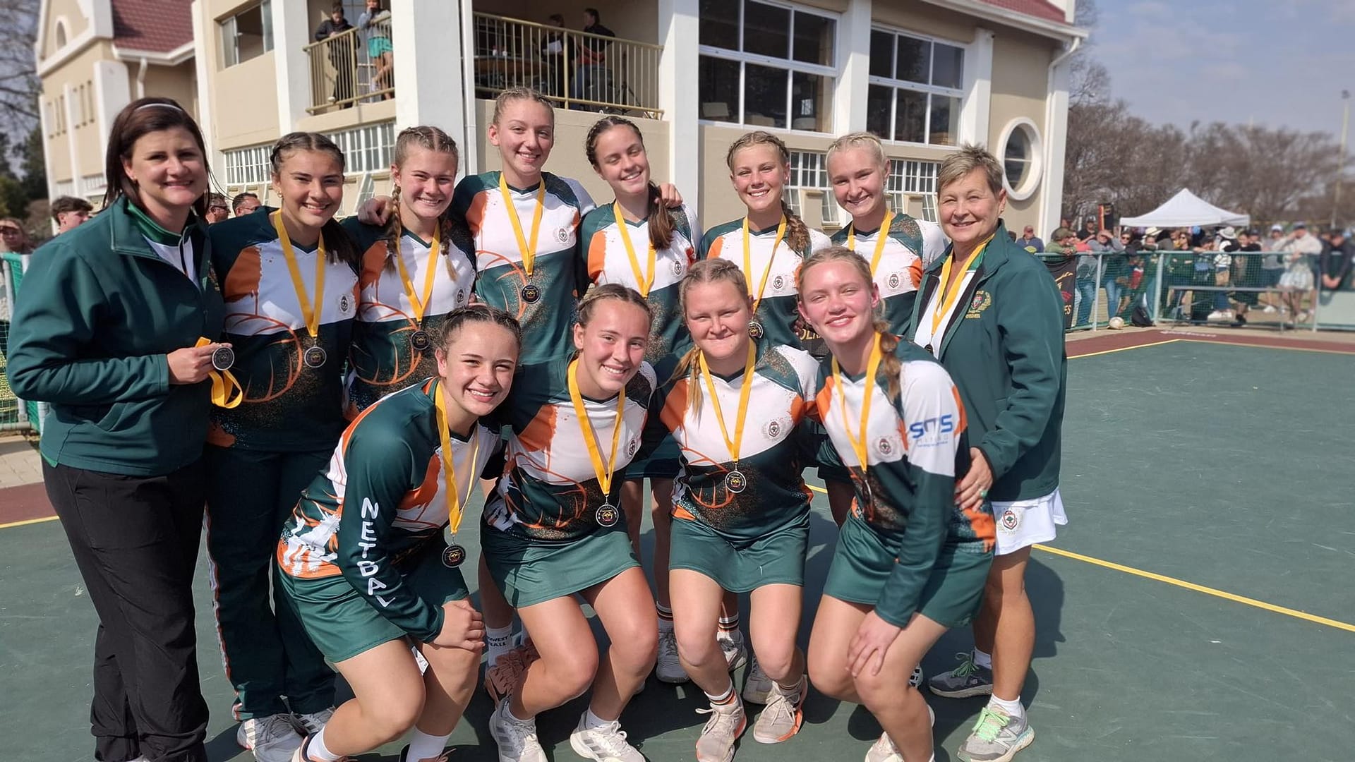 Hoërskool Rustenburg netbal blink uit in Potchefstroom - AWSUM School News
