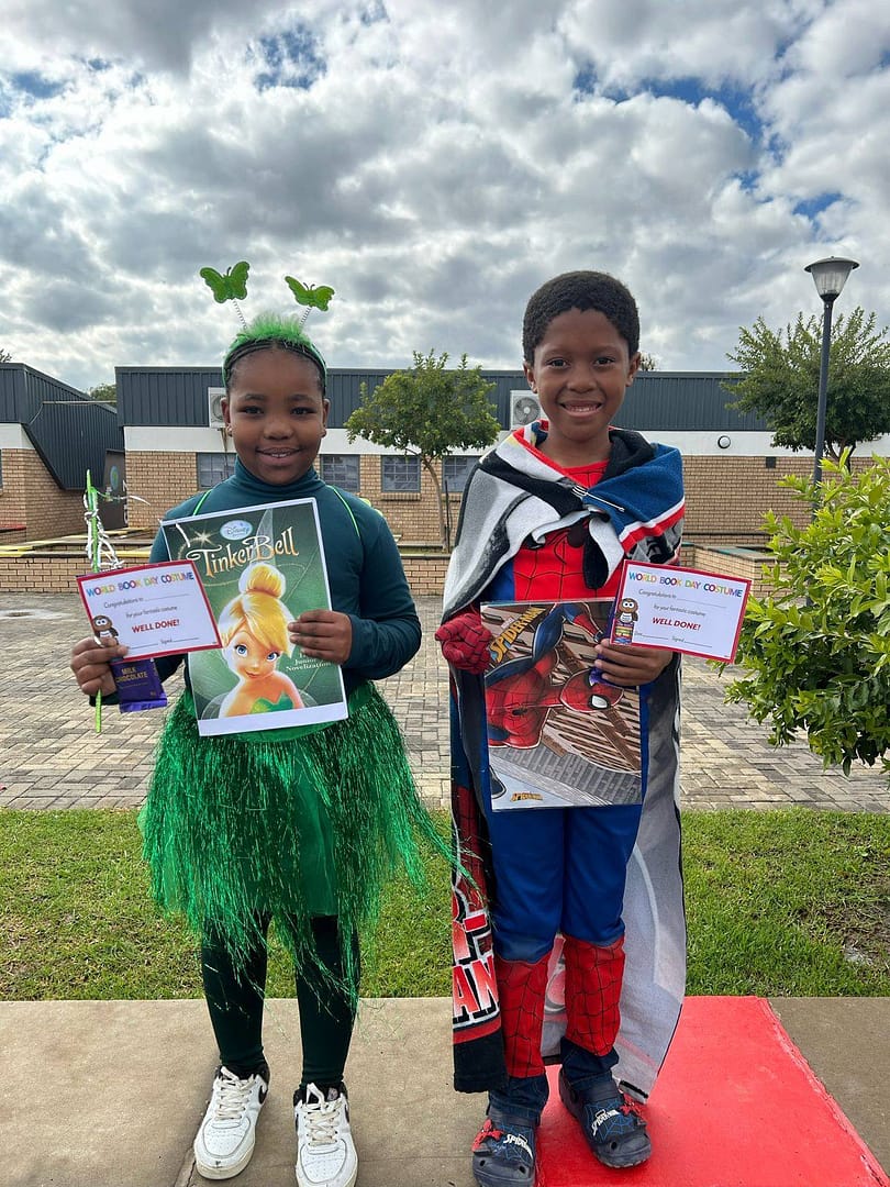 Tweespruit Primary Bookday - AWSUM School News