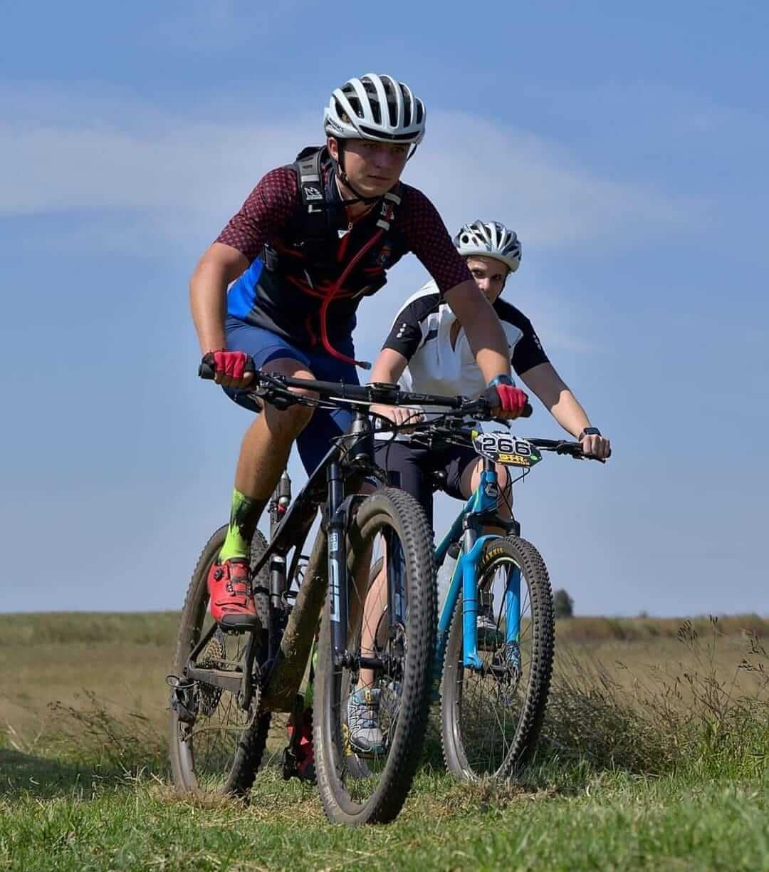 Hoërskool Volksrust fietsry - AWSUM School News