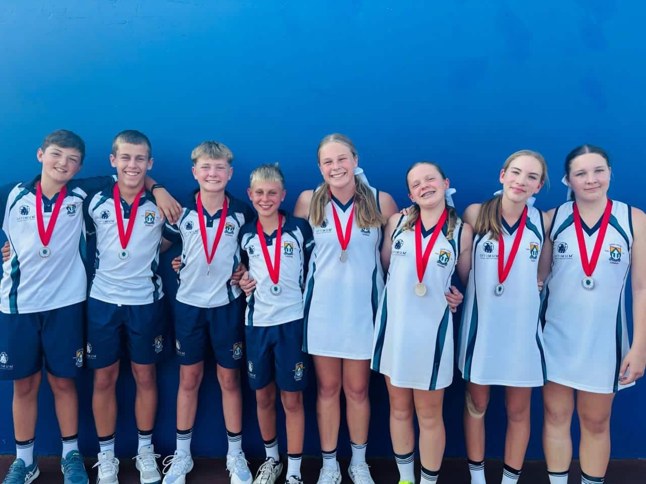 Laerskool Gene Louw verower silwer by die Wesbank Tennistoernooi ...