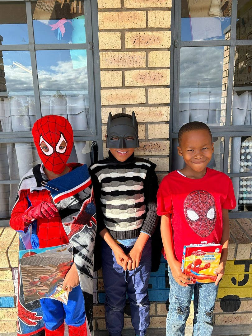 Tweespruit Primary Bookday - AWSUM School News